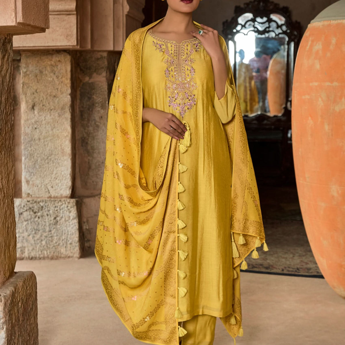 Shop Embroidered Viscose Suit Set 4115 Online - Women Plus