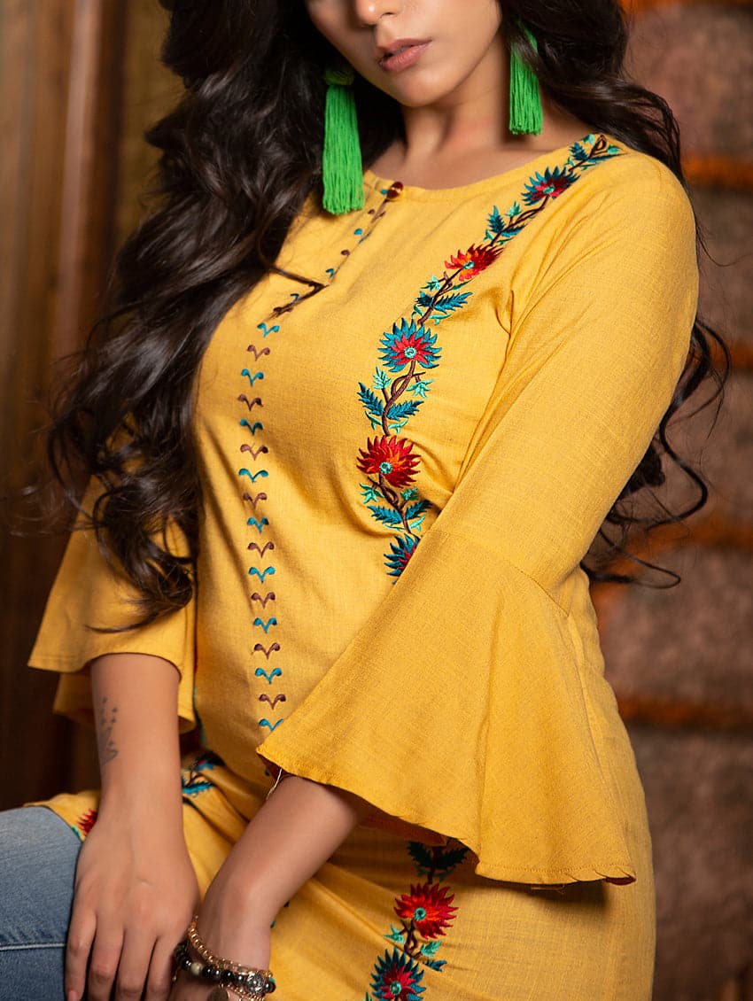 TOPS N TUNICS – Women Plus